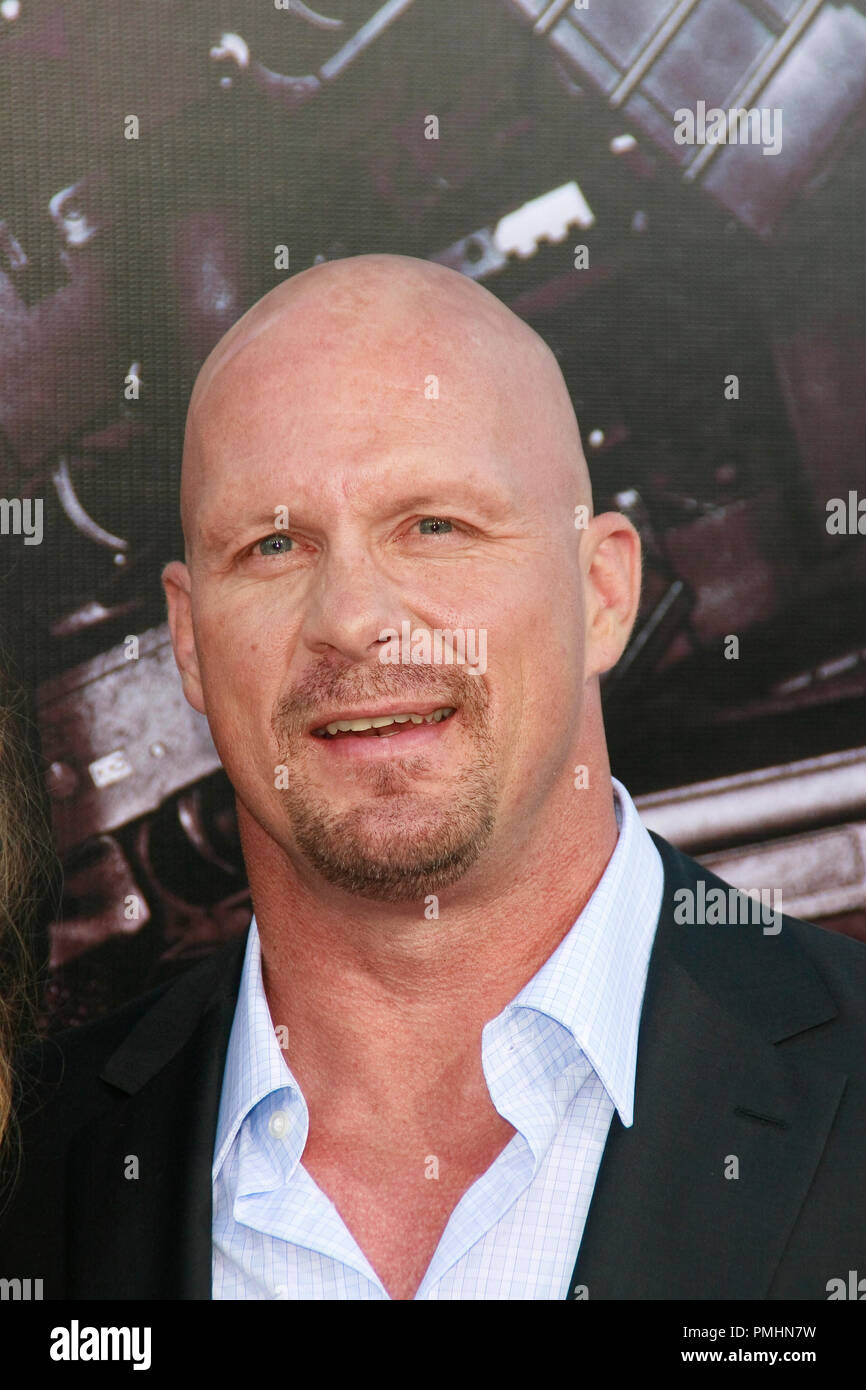 Steve Austin at the World Premiere of Lionsgate Films' "The Expendables ...