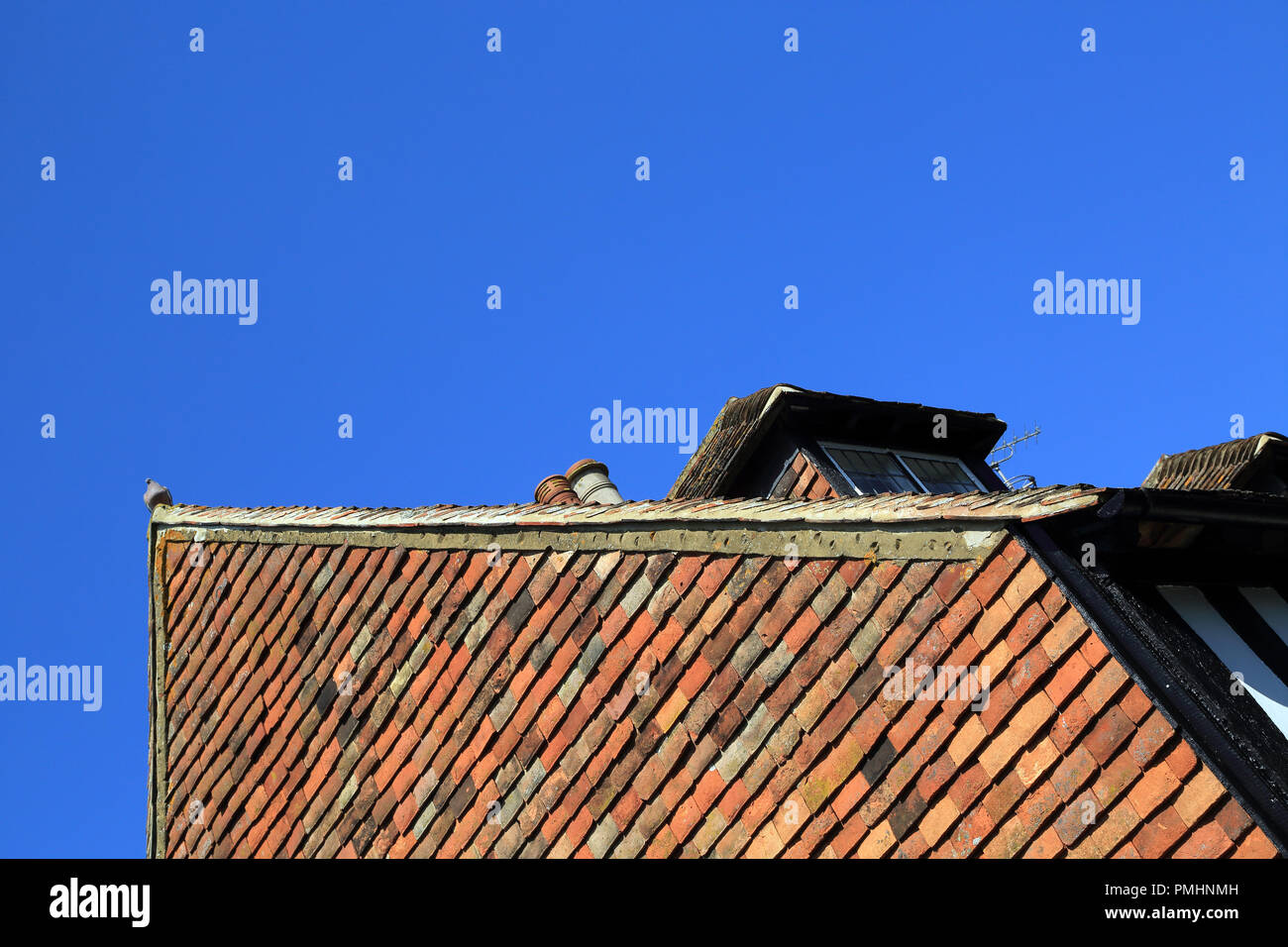 Kent peg tiles hi-res stock photography and images - Alamy