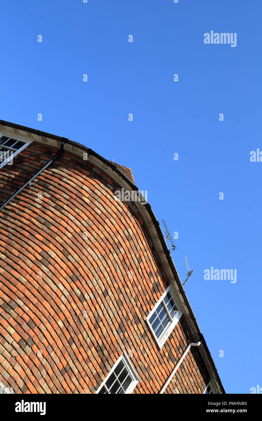 Kent peg tiles hi-res stock photography and images - Alamy