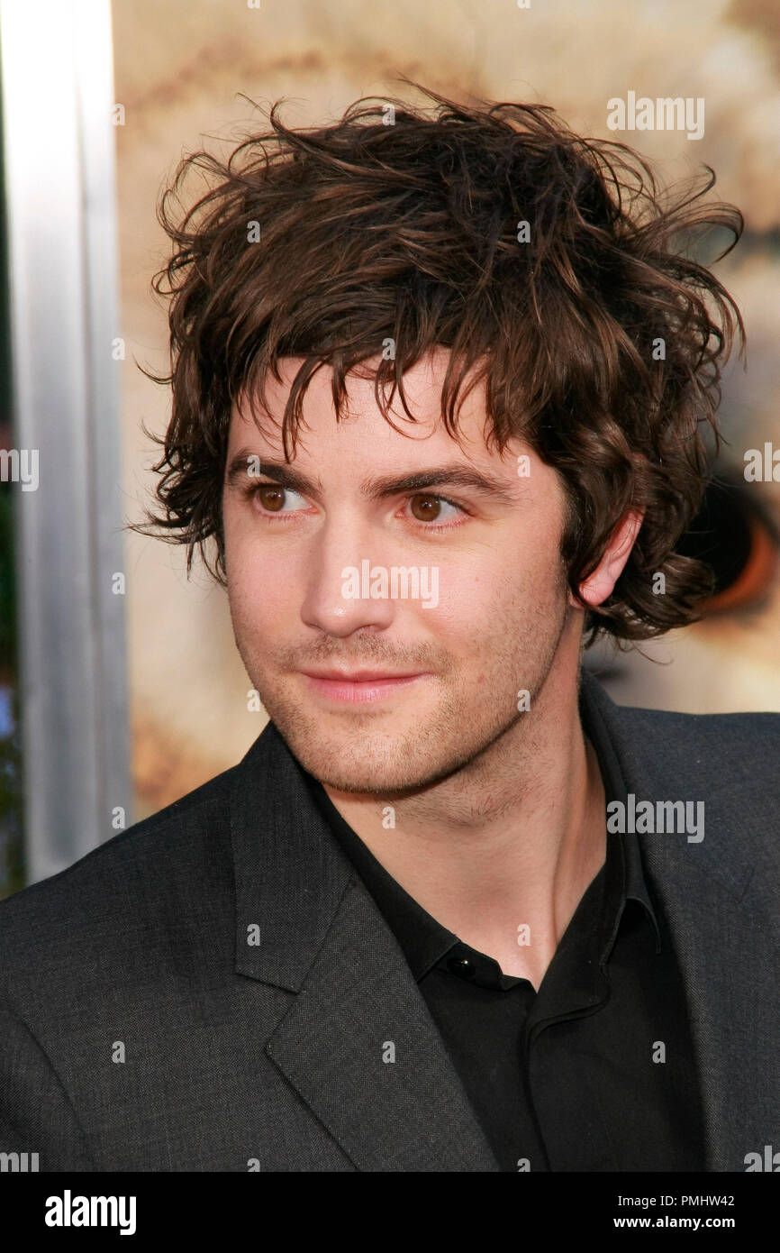Jim Sturgess at the premiere of "Legend of the Guardians: The Owls of ...
