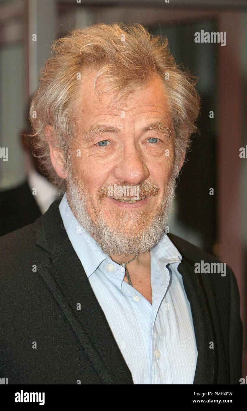 Sir ian mckellen where hi-res stock photography and images - Alamy