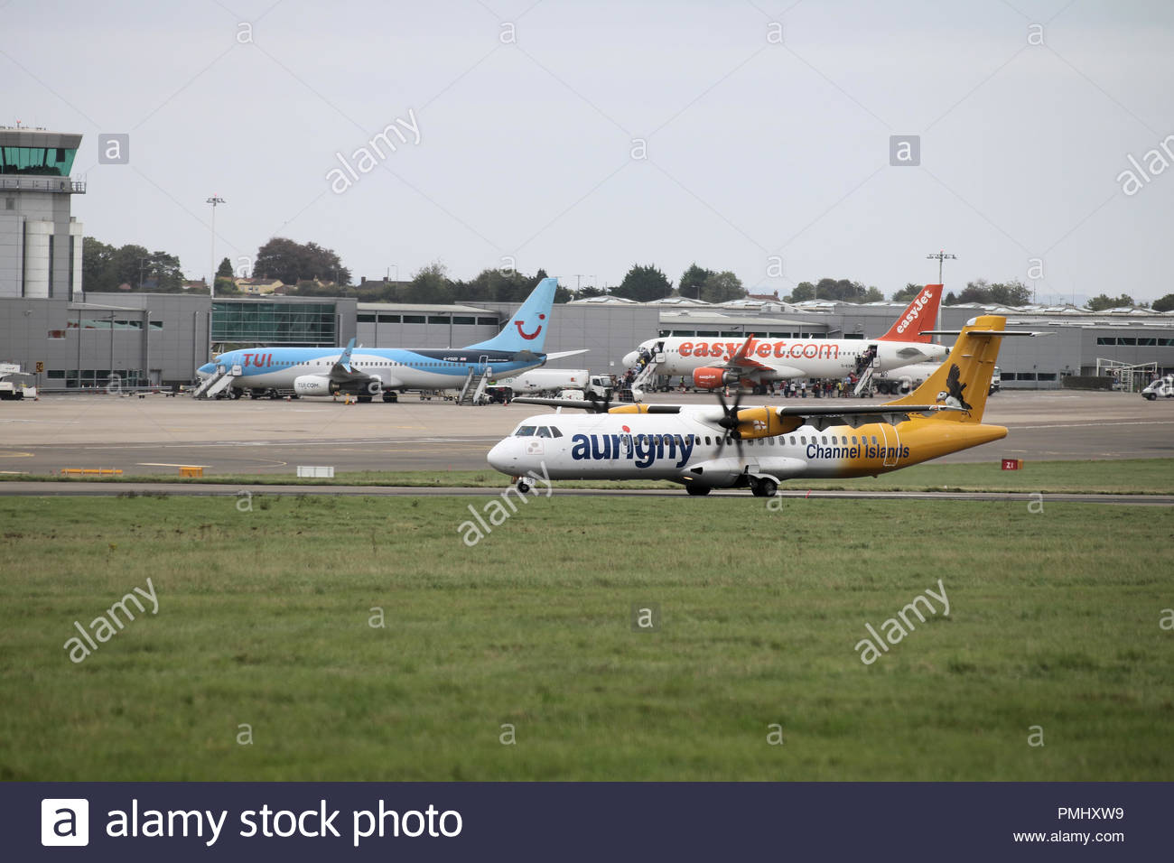 Landing At Bristol Airport Stock Photos & Landing At Bristol Airport ...