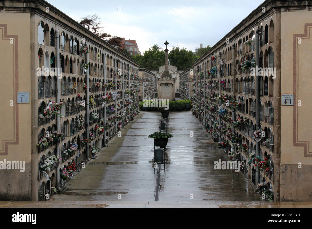 Poblenou Cemetery columbarium walls at Barcelona, Spain Stock Photo - Alamy
