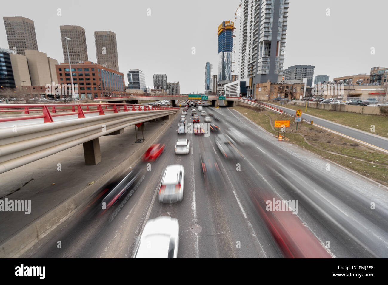 Freeway transport hi-res stock photography and images - Alamy