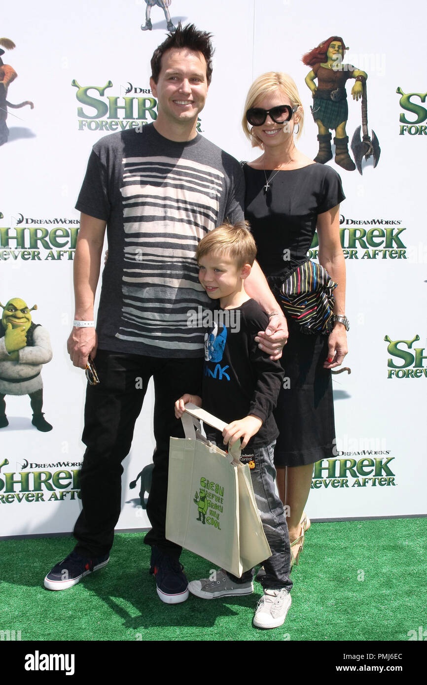Mark hoppus family shrek forever hi-res stock photography and images ...