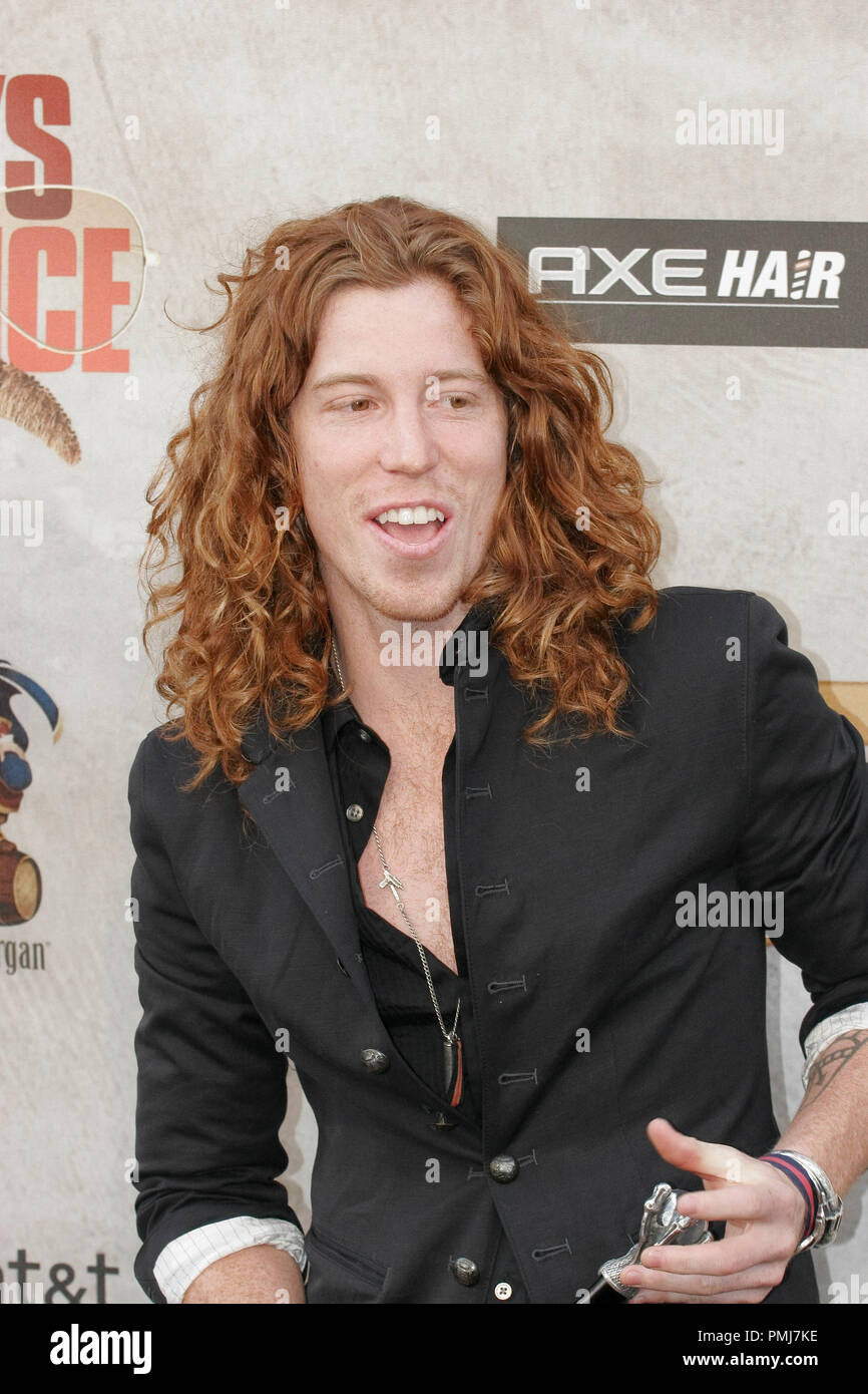 Shaun White at the 4th Annual Spike TV "Guy's Choice" Awards . Arrivals ...
