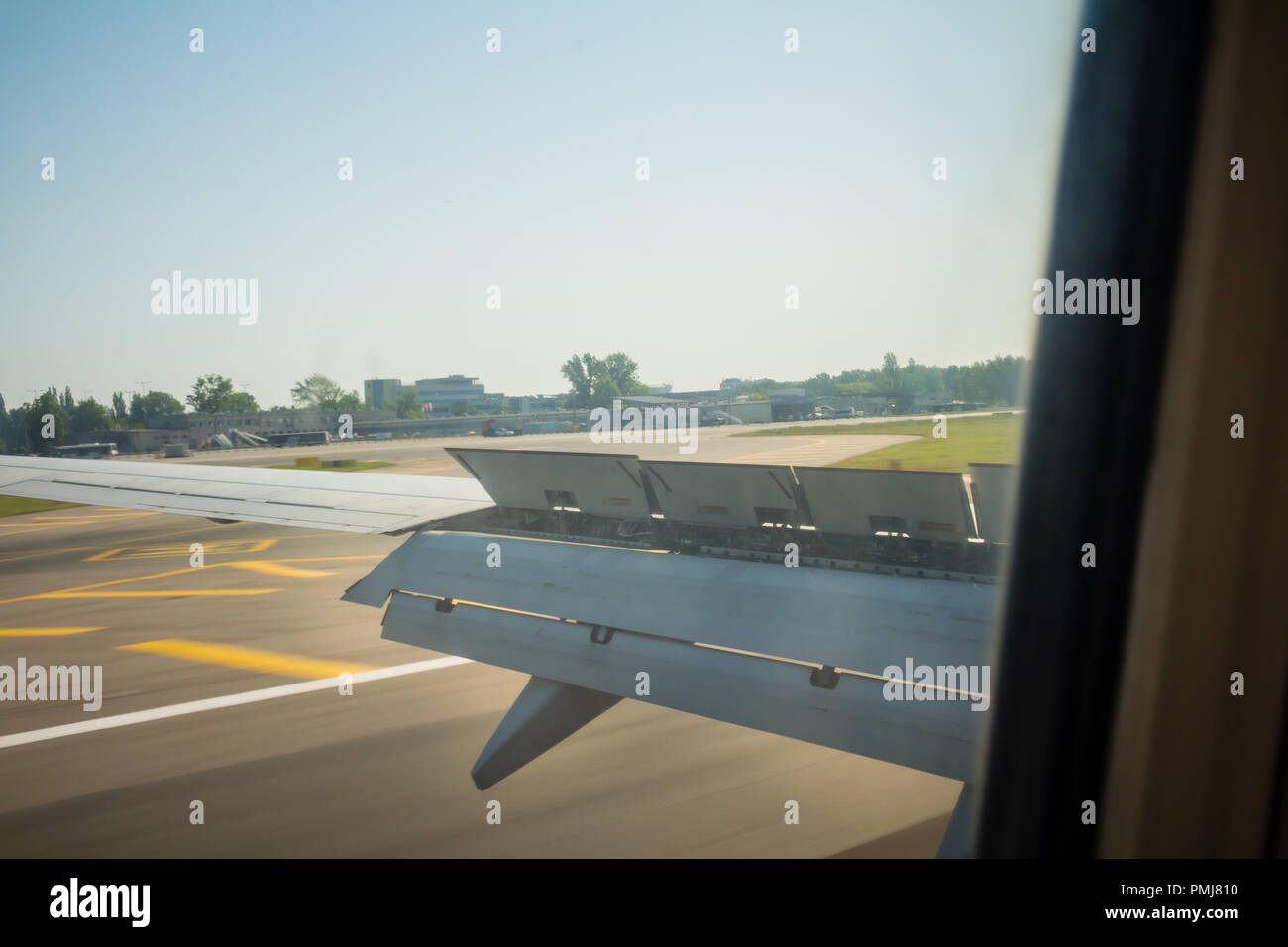 Ground spoiler hi-res stock photography and images - Alamy