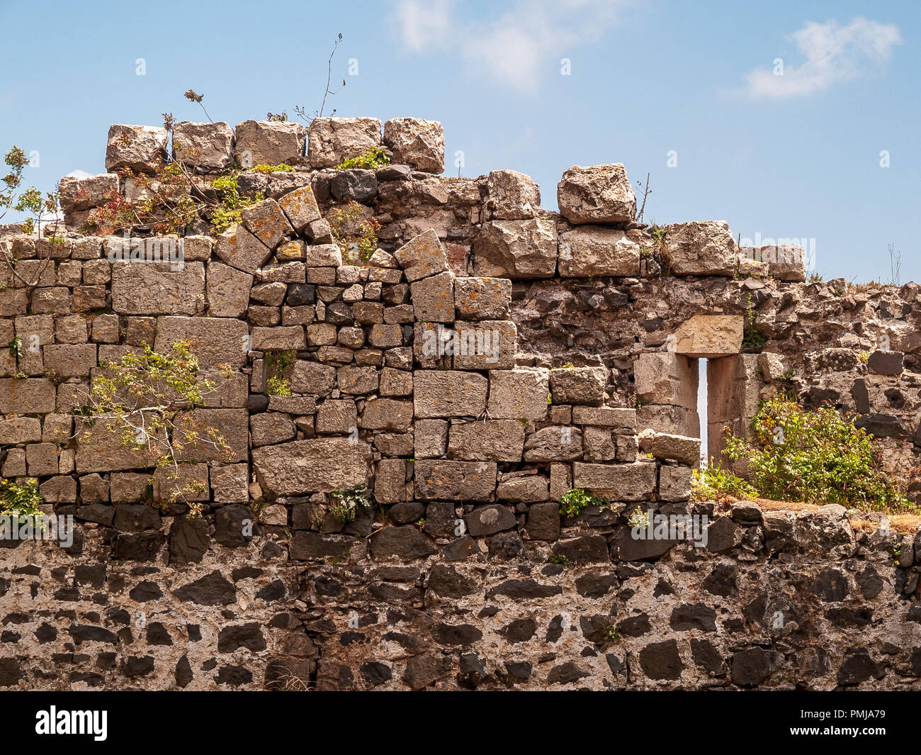 Krak des Chevaliers, formerly Crac de l'Ospital is a Crusader castle in ...