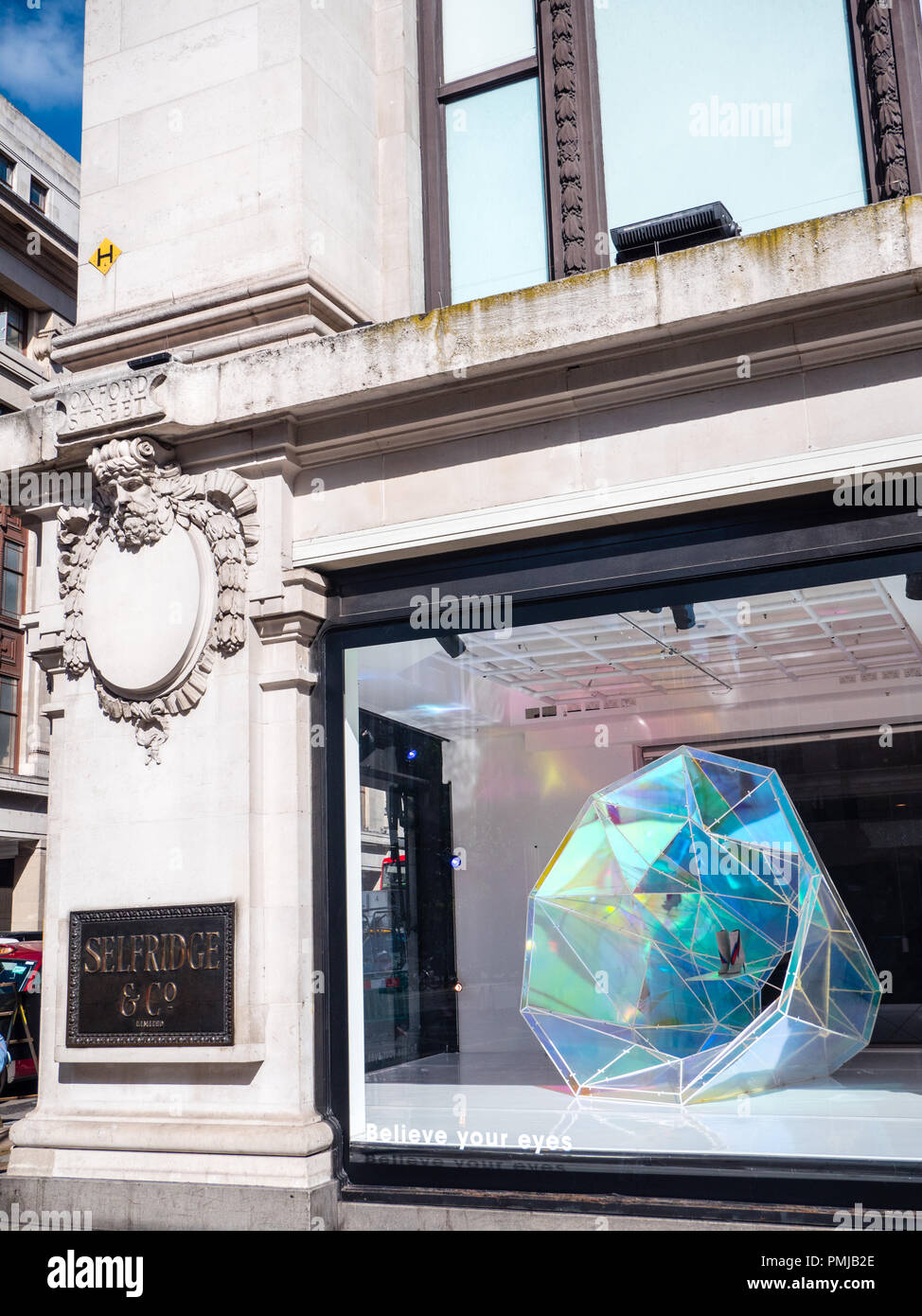 Diamond department store hi-res stock photography and images - Alamy