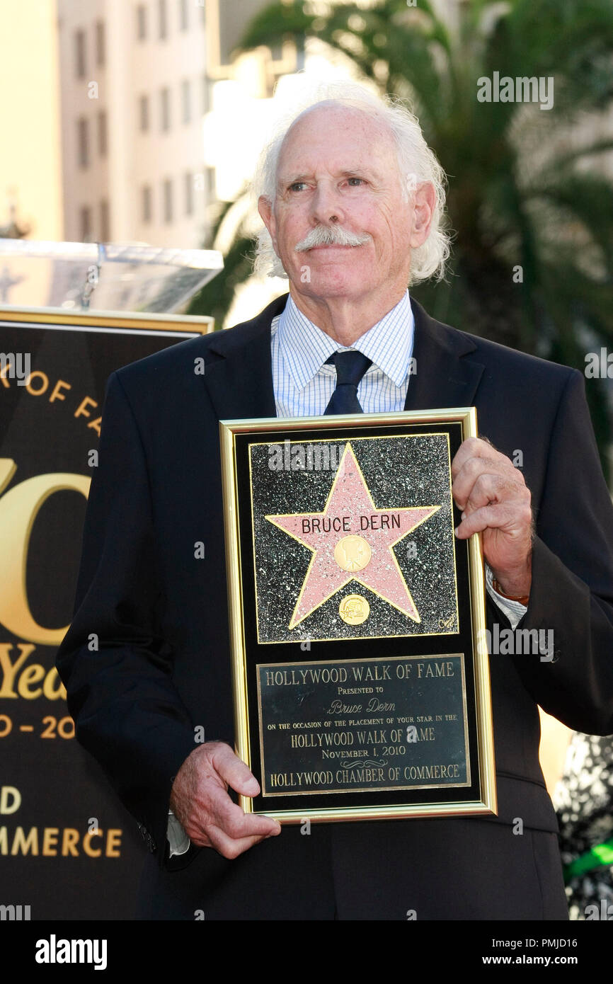 Bruce Dern at the Hollywood Chamber of Commerce ceremony to honor Bruce ...