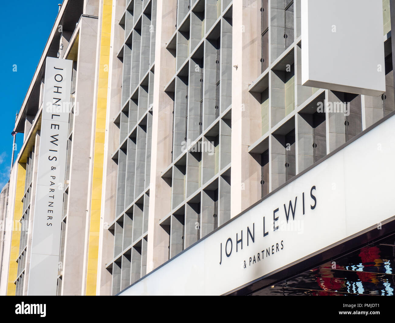 John lewis and partners hi-res stock photography and images - Alamy