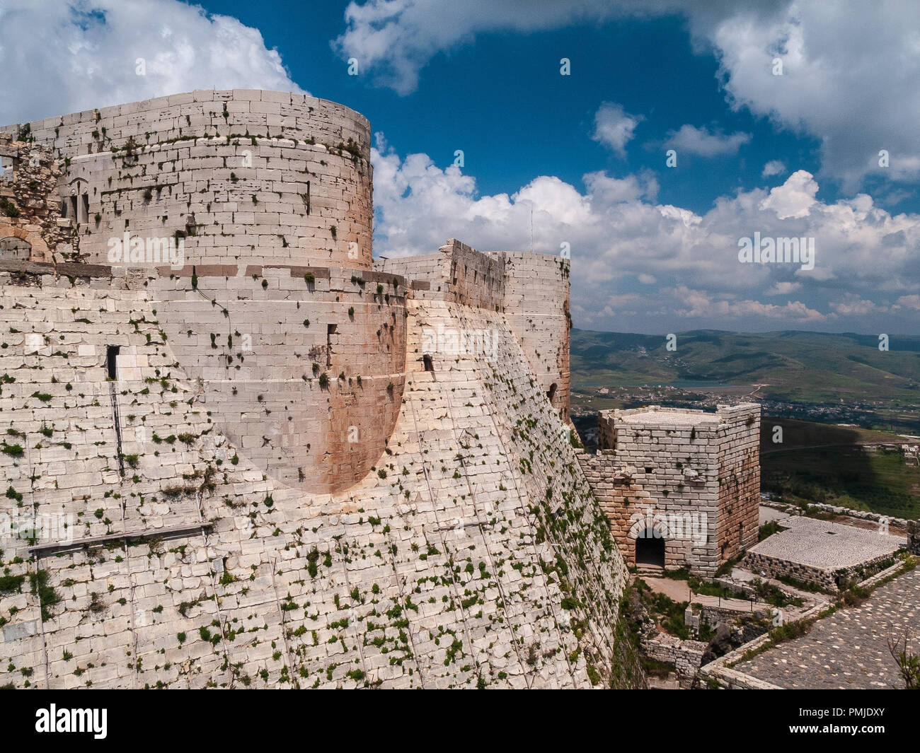Krak des Chevaliers, formerly Crac de l'Ospital is a Crusader castle in ...
