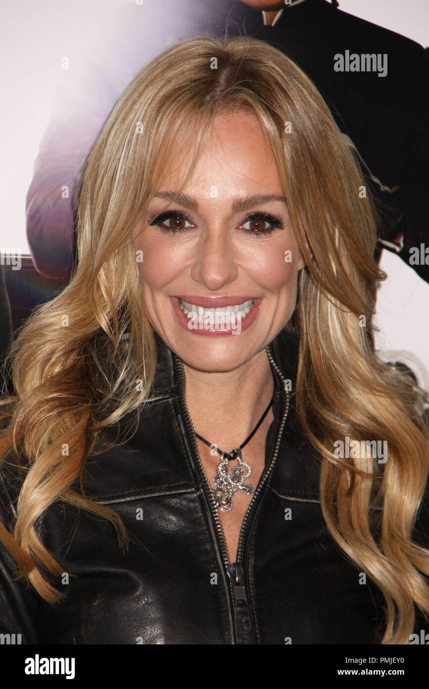 Taylor armstrong red carpet event hi-res stock photography and images ...