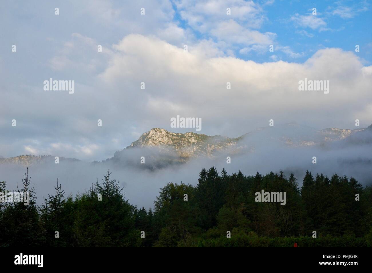 Alpen mountain hi-res stock photography and images - Alamy