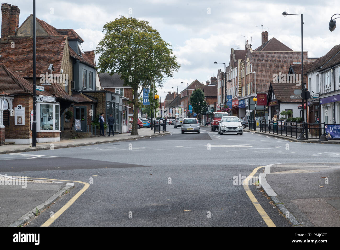 Ruislip high street hi-res stock photography and images - Alamy