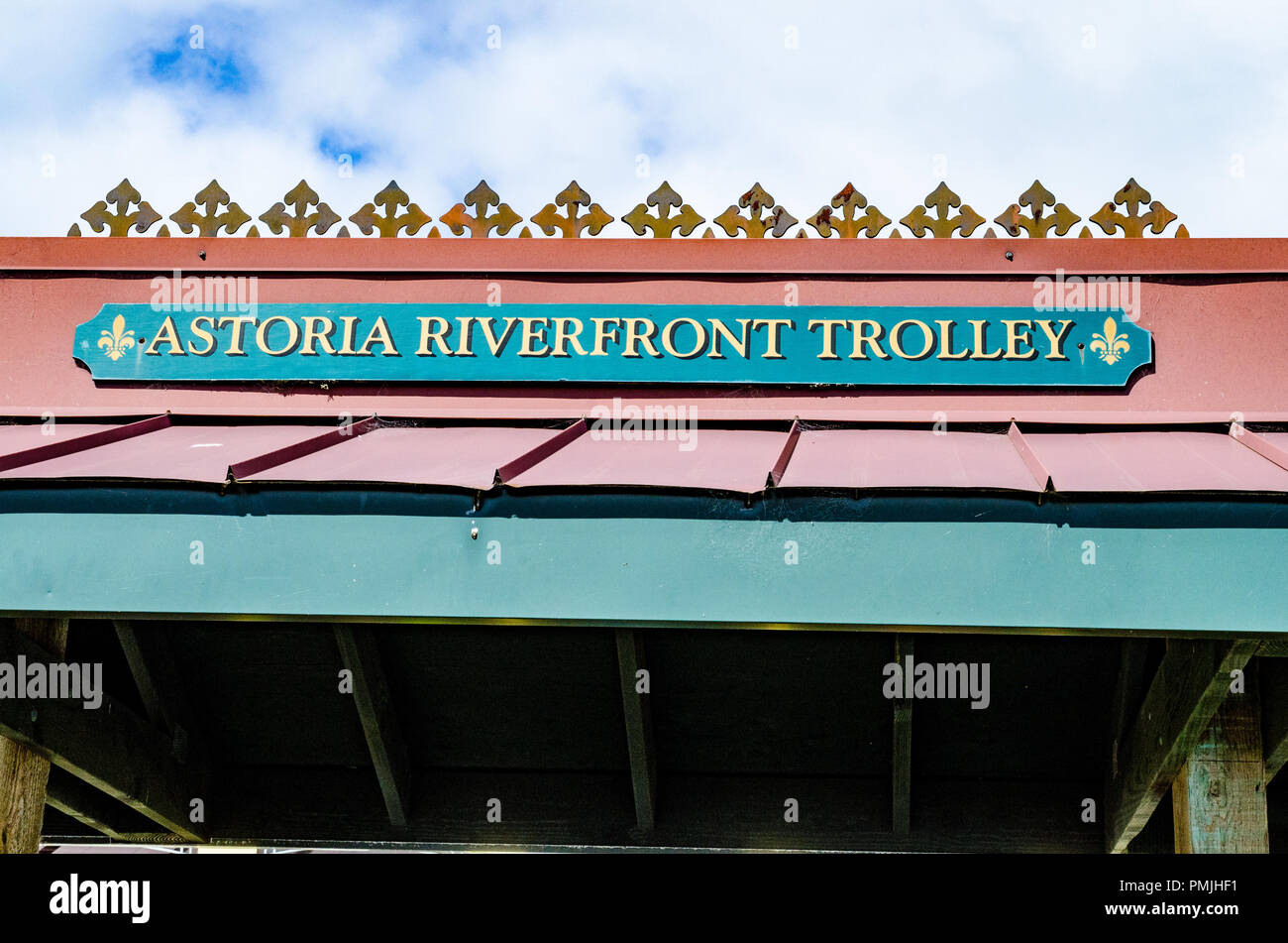 Astoria trolley hi-res stock photography and images - Alamy