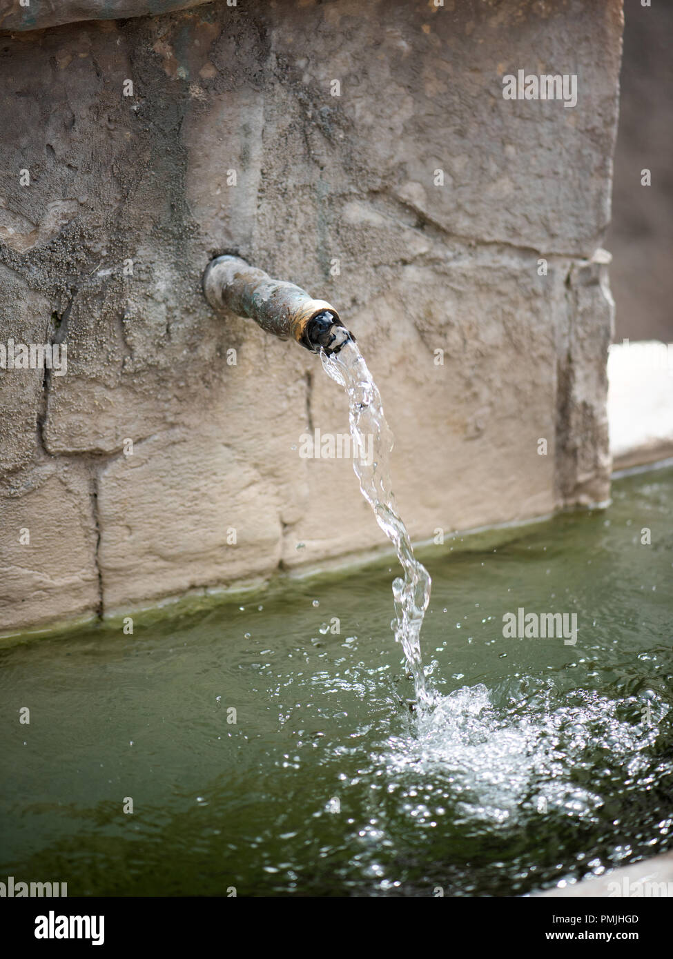 Water run out faucet hi-res stock photography and images - Alamy