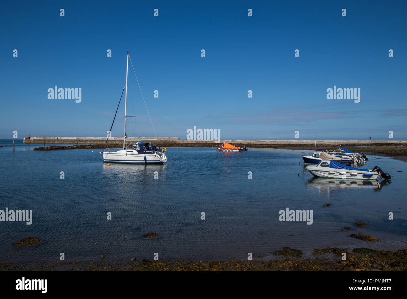 Reflections seahouses hi-res stock photography and images - Alamy