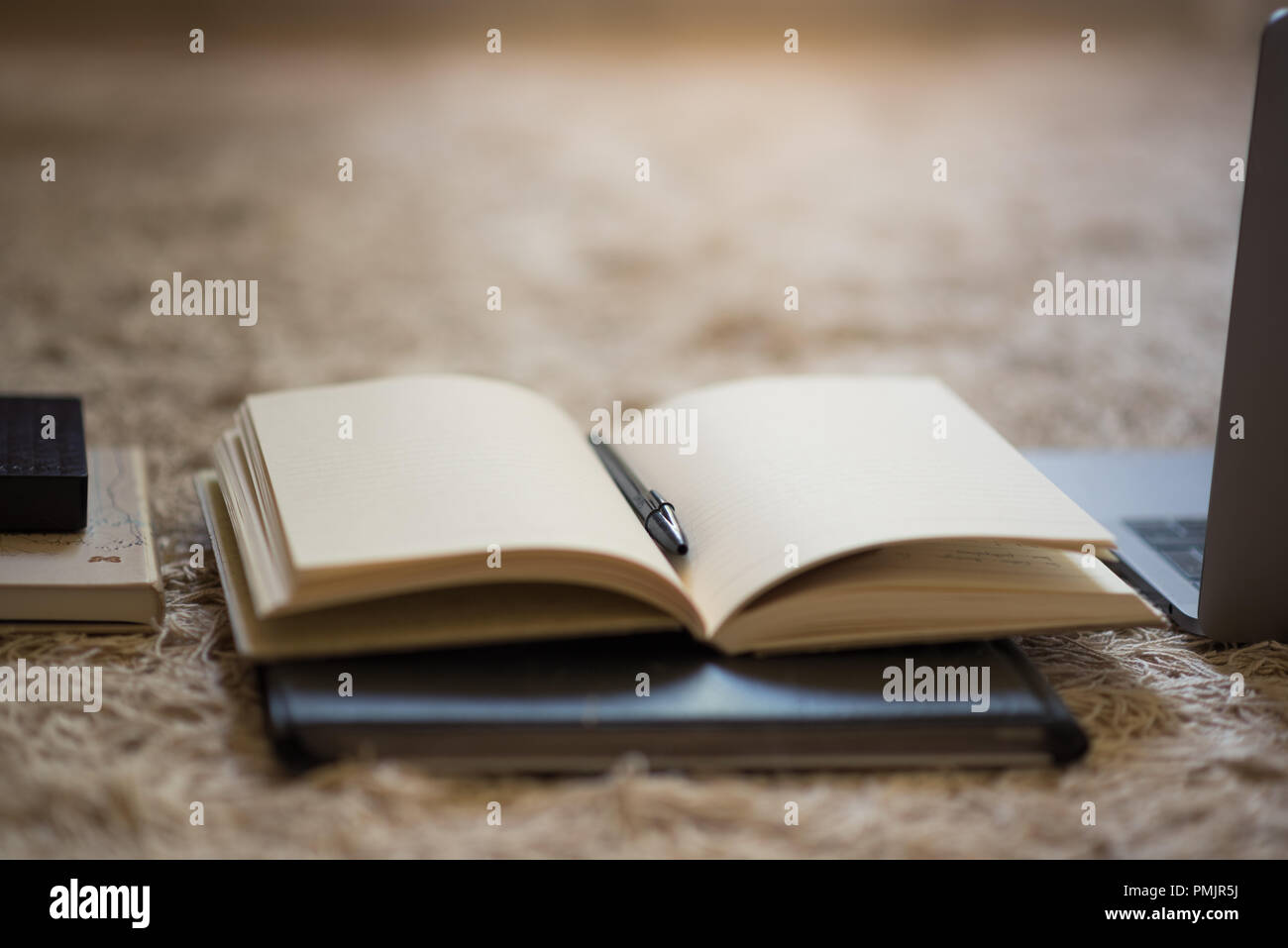 Zoomed in carpet hi-res stock photography and images - Alamy