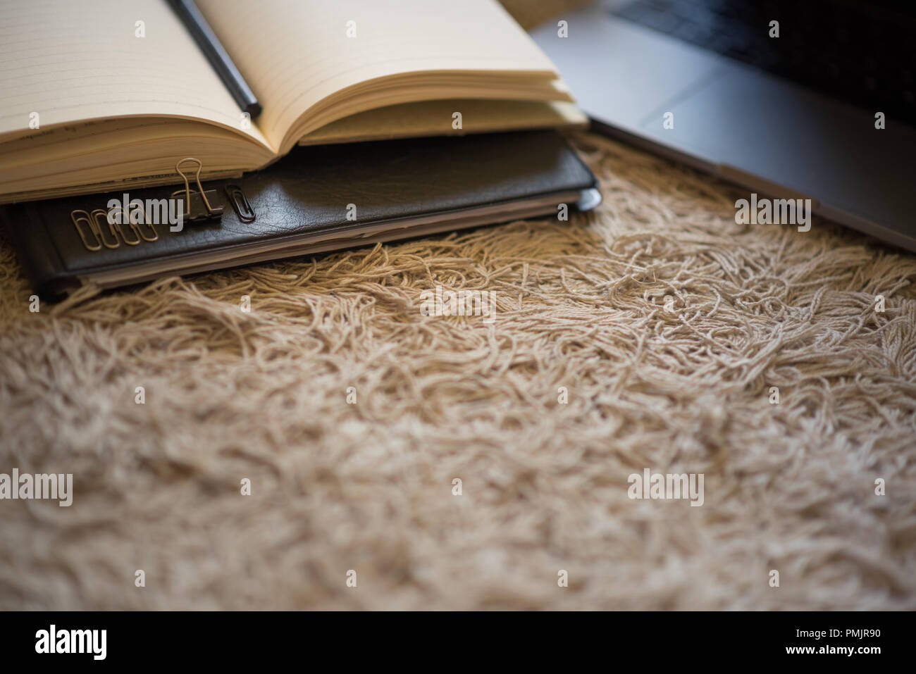 Freelancing book hi-res stock photography and images - Alamy