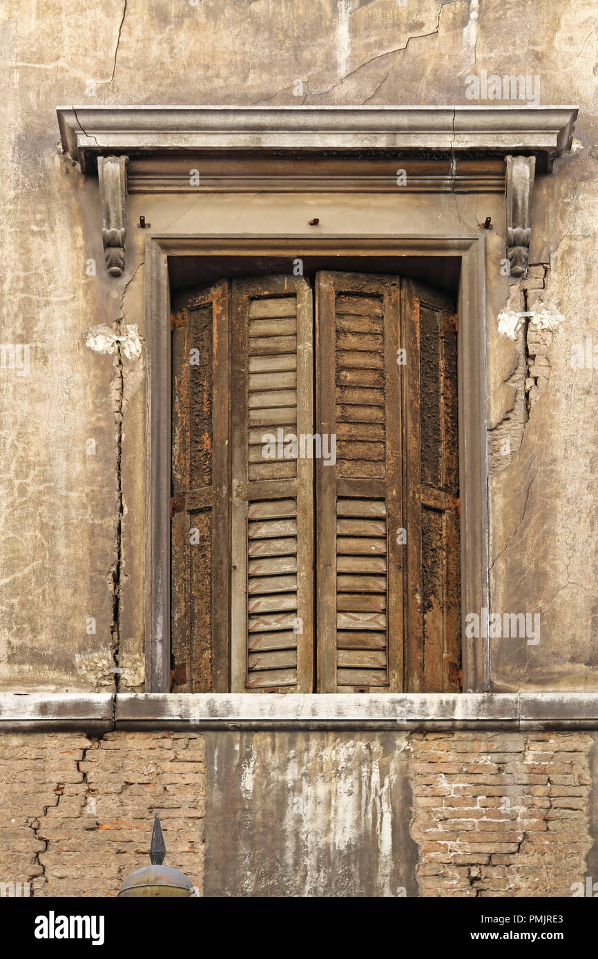 Decayed window hi-res stock photography and images - Alamy