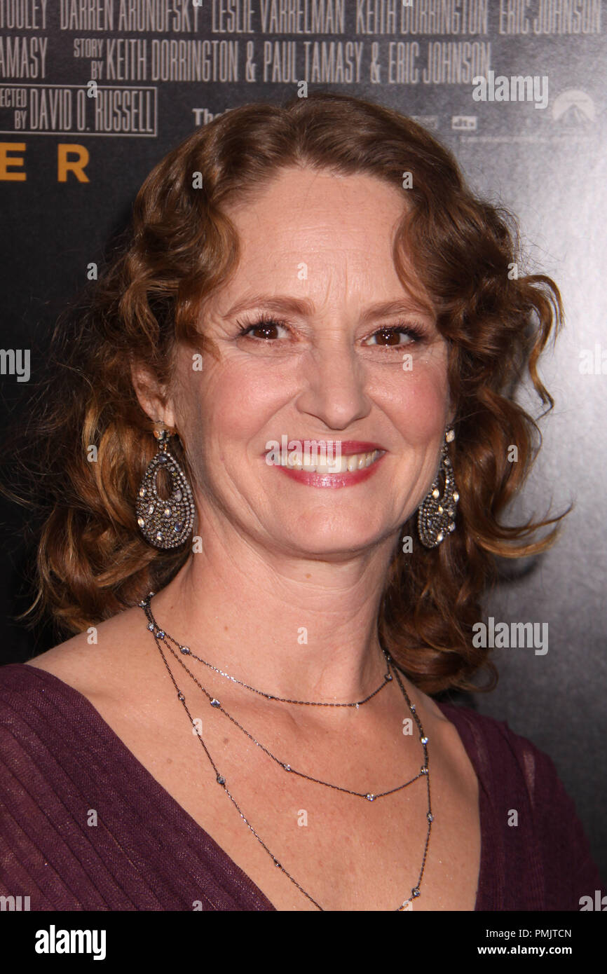 Melissa Leo 12/06/10 "The Fighter" Premiere @ Grauman's Chinese Theatre ...