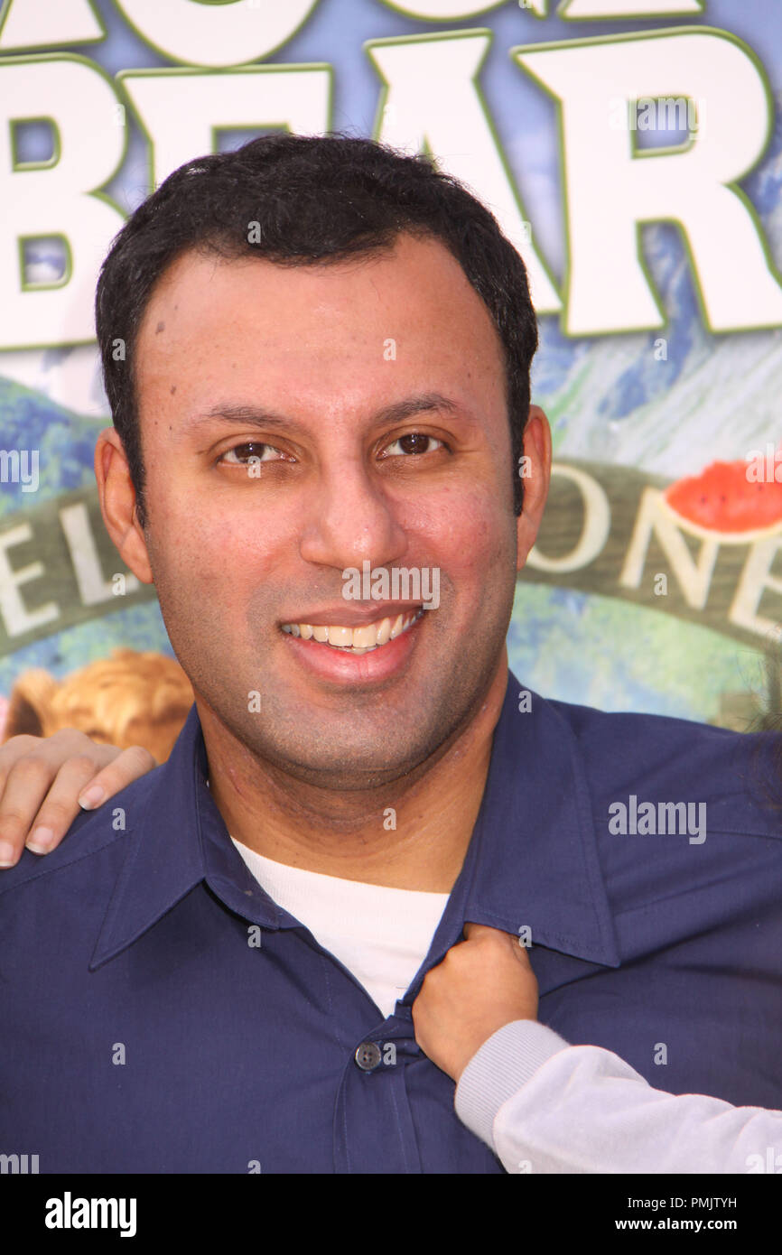 Rizwan Manji 12/11/2010, "Yogi Bear" Premiere The Village Theater, Los ...