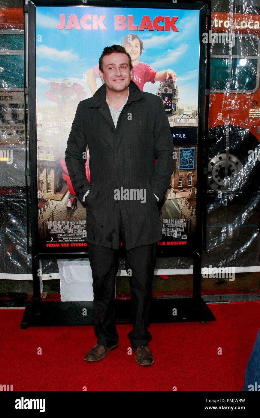 Jason Segal at the Premiere of 20th Century Fox's "Gulliver's Travels ...
