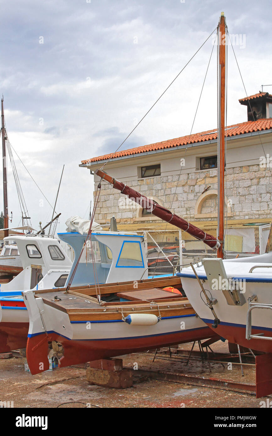 Boats in dry dock hi-res stock photography and images - Alamy