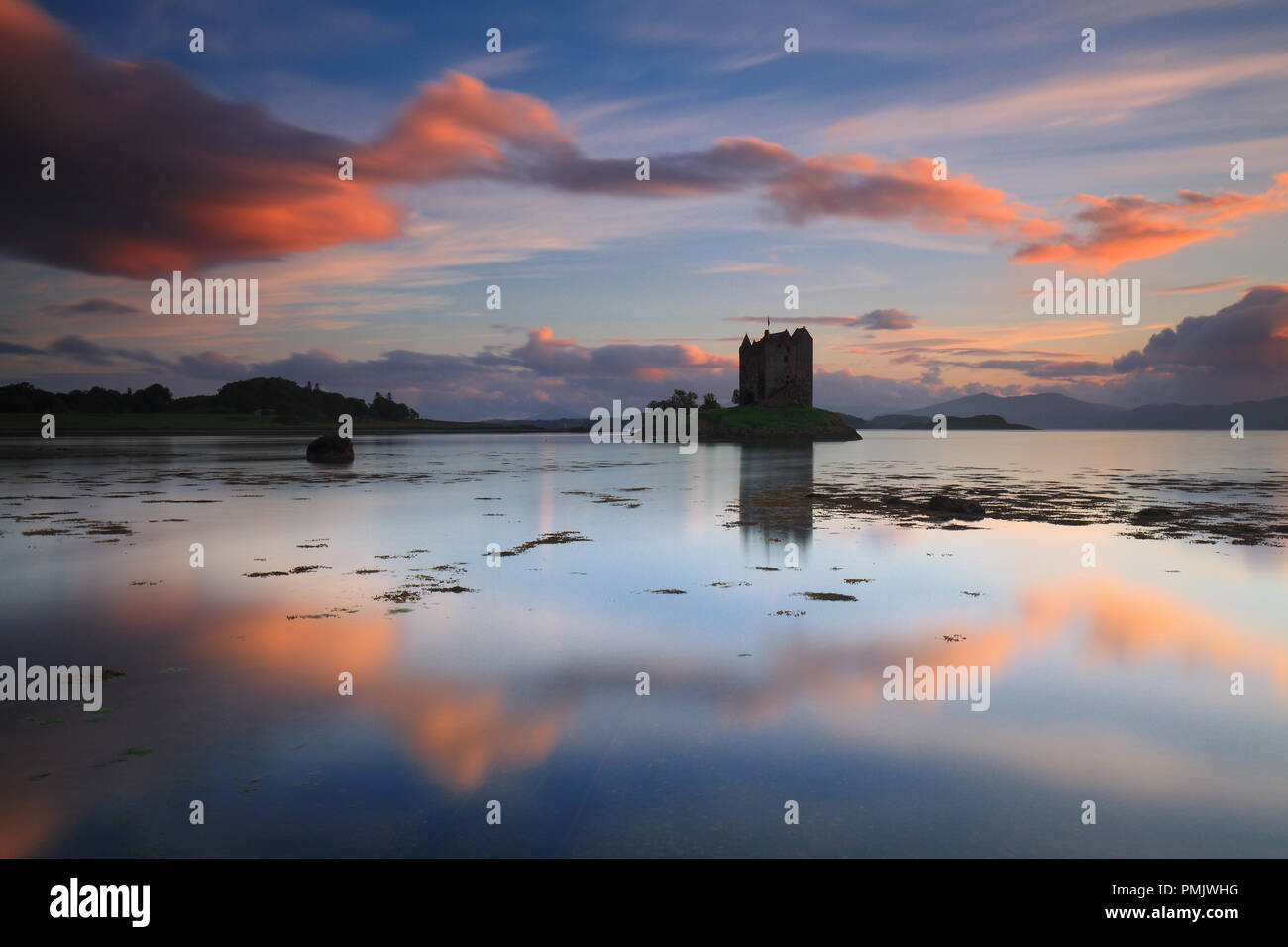Amazing sunset over Stalker Castle Stock Photo - Alamy