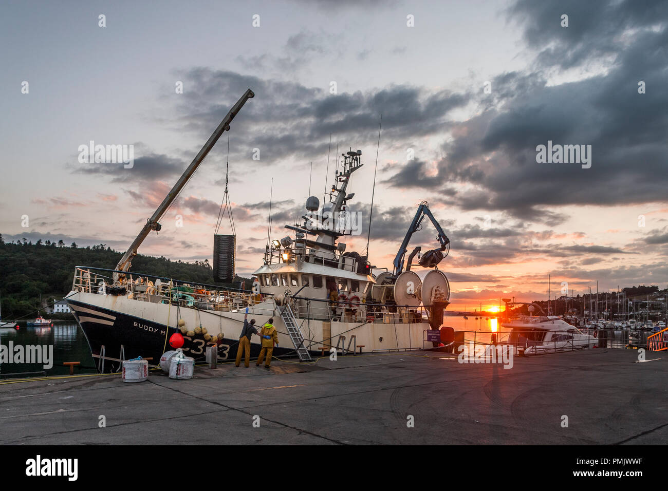 Trawler loading hi-res stock photography and images - Alamy
