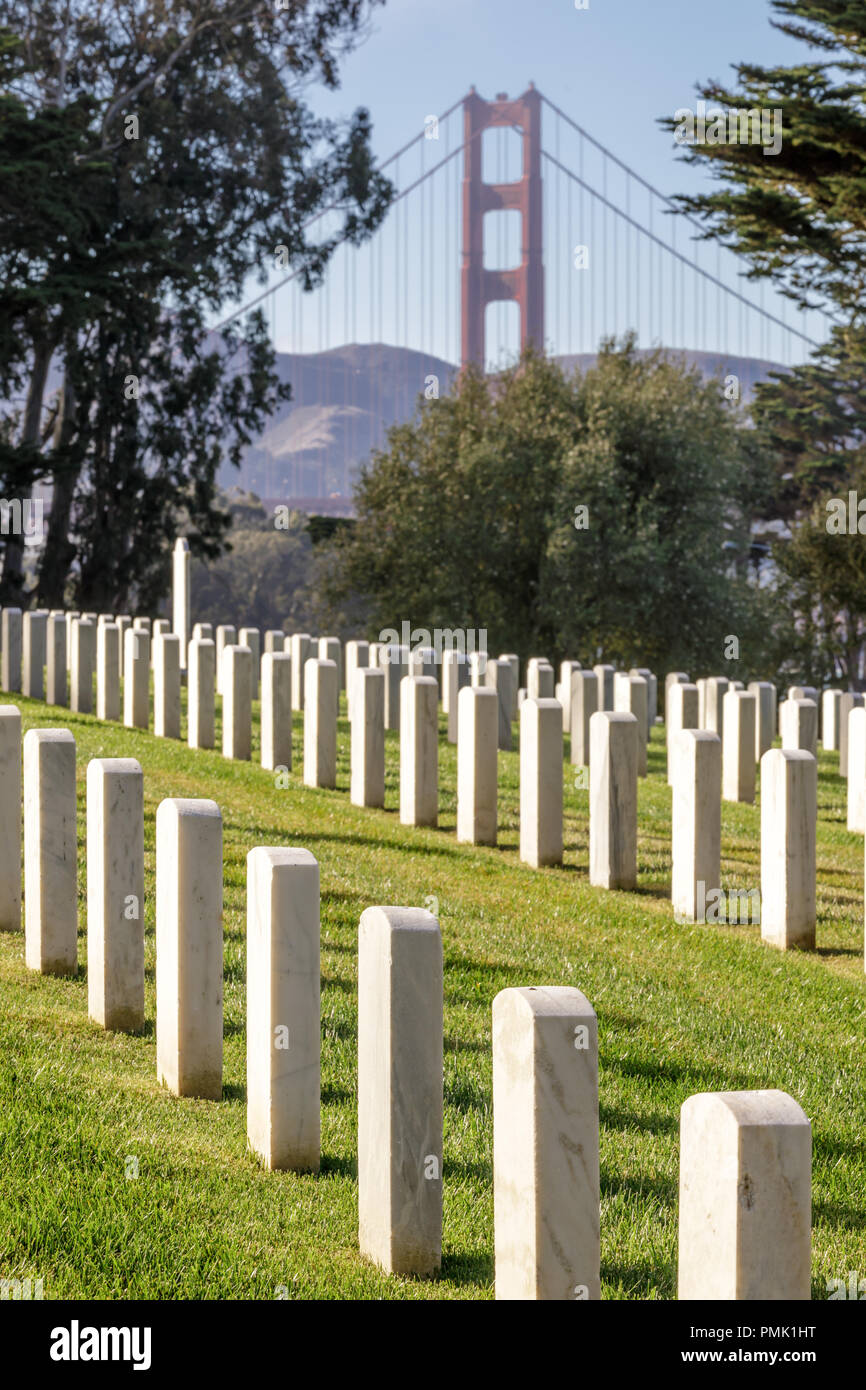 Golden gate bridge army hi-res stock photography and images - Alamy