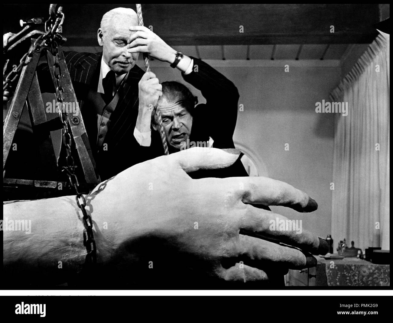 Nathan Juran Black and White Stock Photos & Images - Alamy