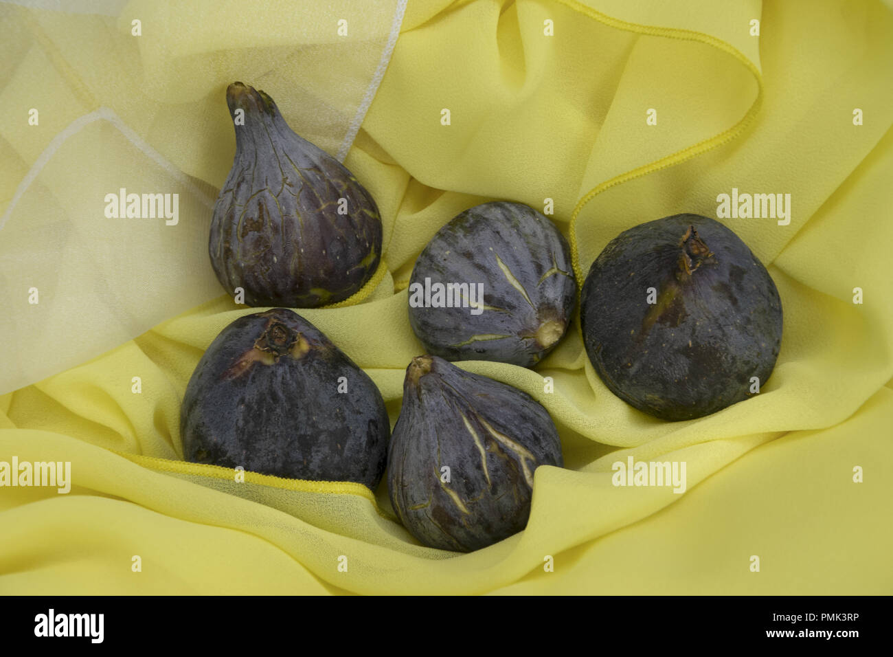 Five figs hi-res stock photography and images - Alamy