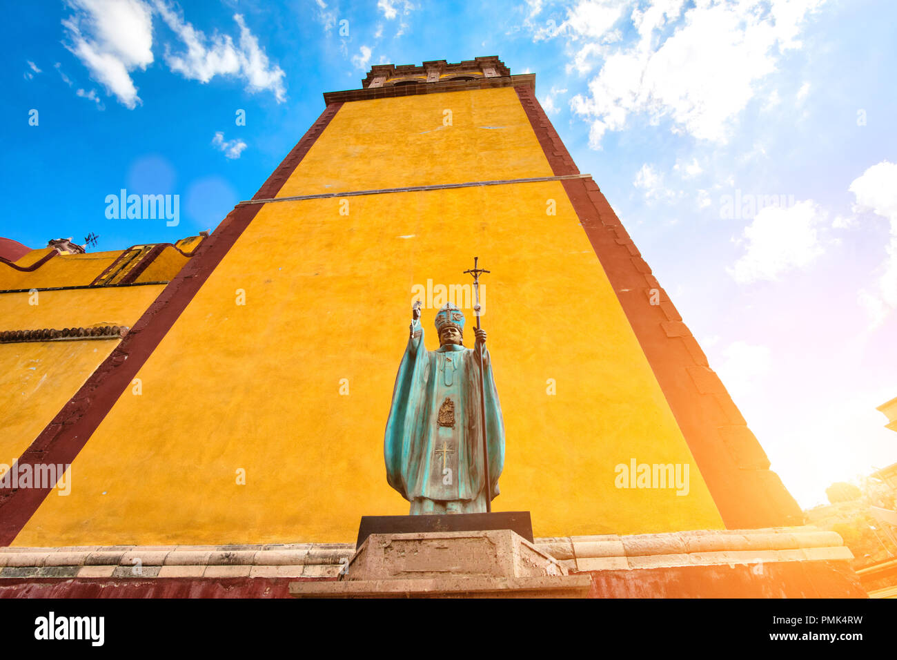 Entrance of Basilica of Our Lady of Guanajuato (Basílica de Nuestra ...