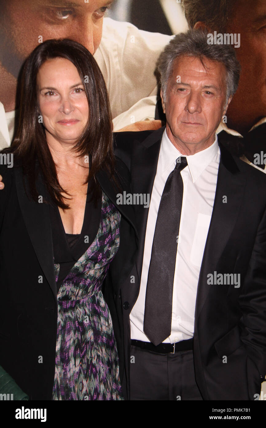 Dustin Hoffman,Lisa Gottsegen 11/06/10, "Barney's Version" premiere ...