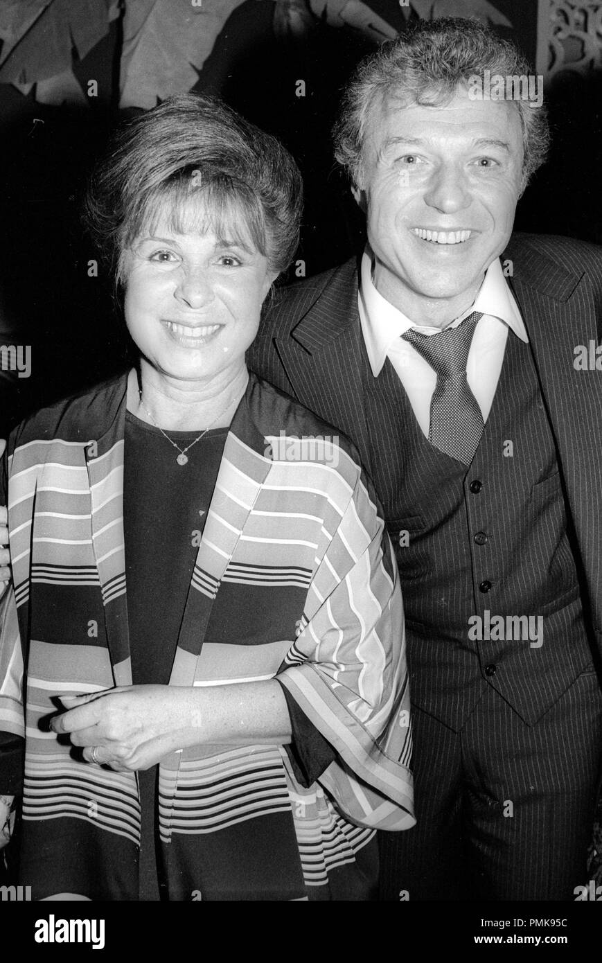 Steve lawrence eydie gorme Black and White Stock Photos & Images - Alamy