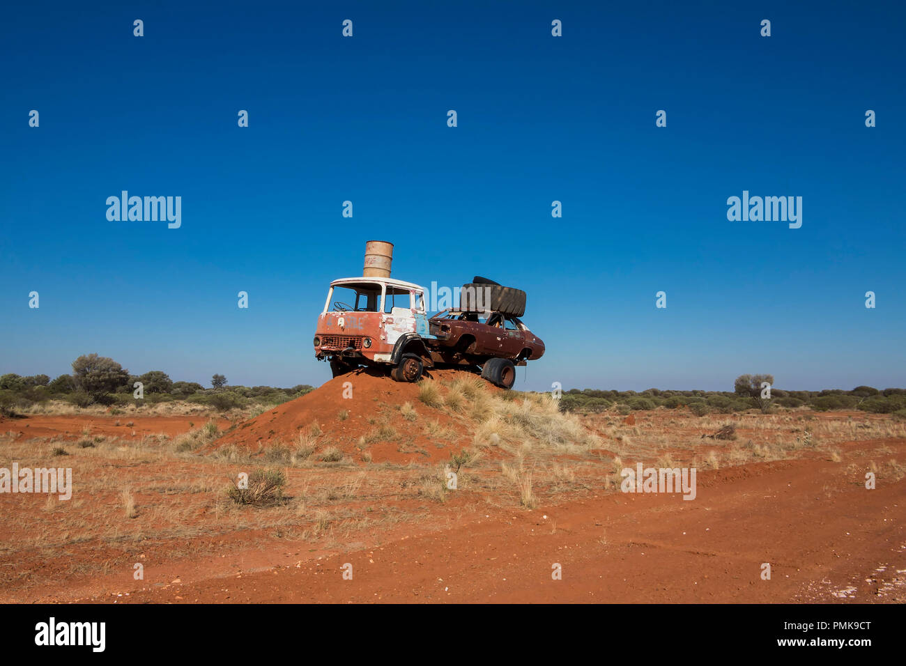 Roadside desert art hi-res stock photography and images - Alamy