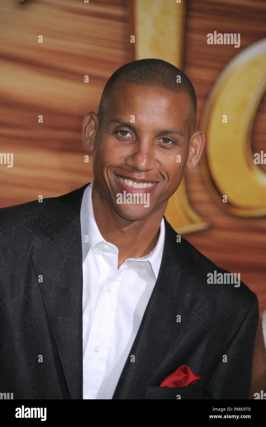 Reggie Miller 11/14/10 "Tangled" Premiere @El Capitan Theatre ...