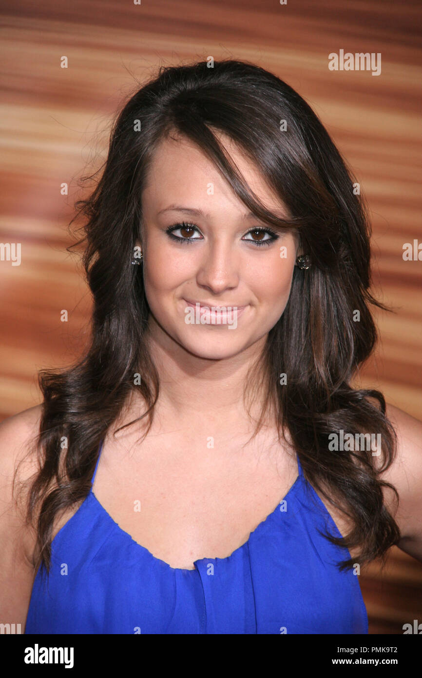 Caitlyn Taylor Love 11/14/10 "Tangled" Premiere @El Capitan Theatre ...