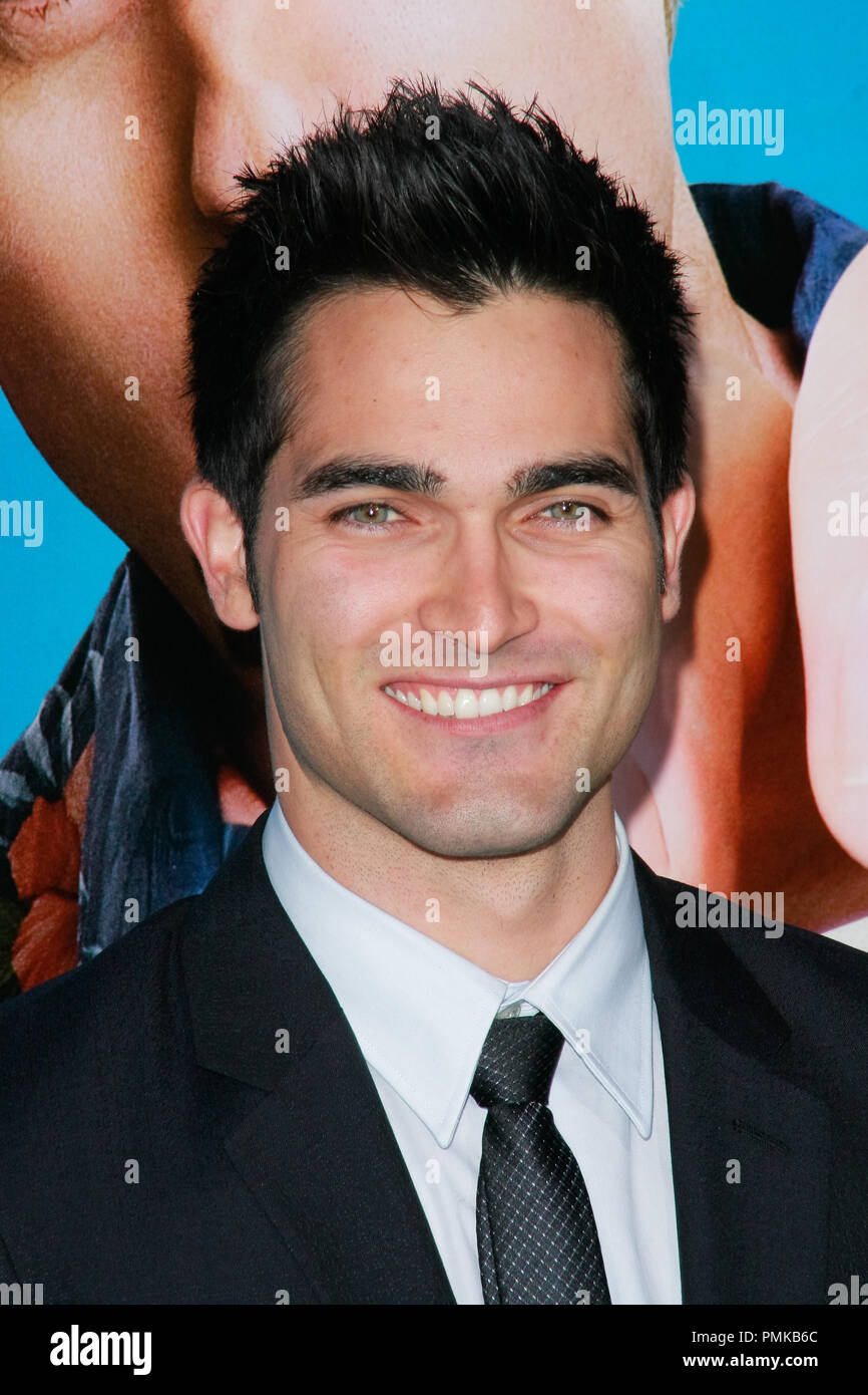 Tyler Hoechlin at the Premiere of Warner Brothers Pictures' "Hall Pass ...