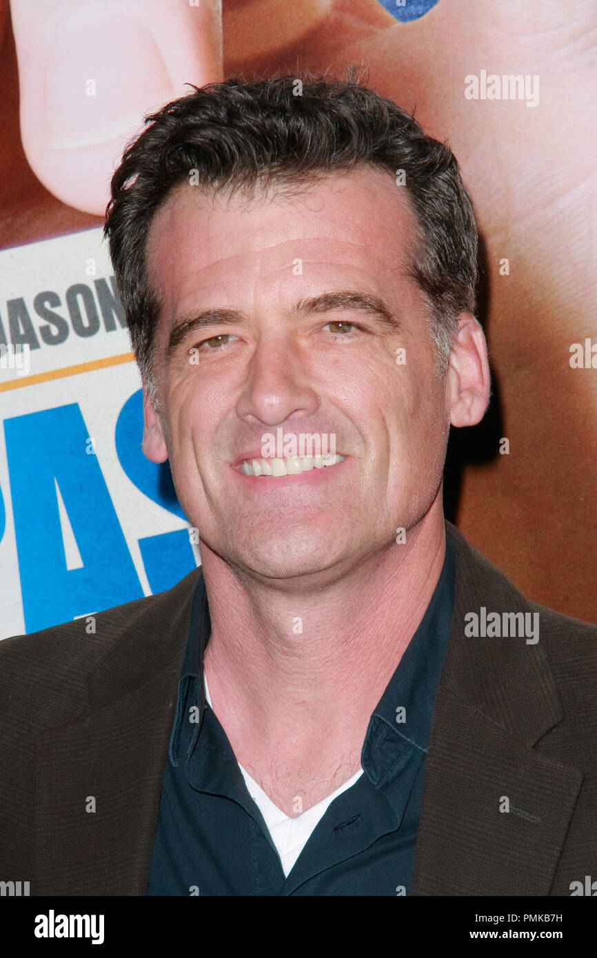 Bruce Thomas at the Premiere of Warner Brothers Pictures' "Hall Pass ...