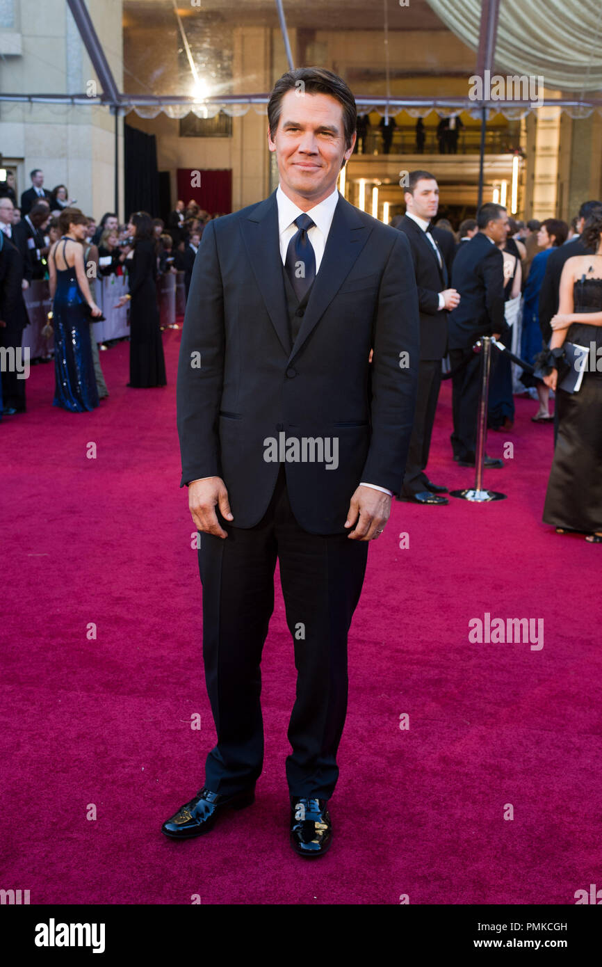 Josh Brolin arrives for the 83rd Annual Academy Awards at the Kodak ...
