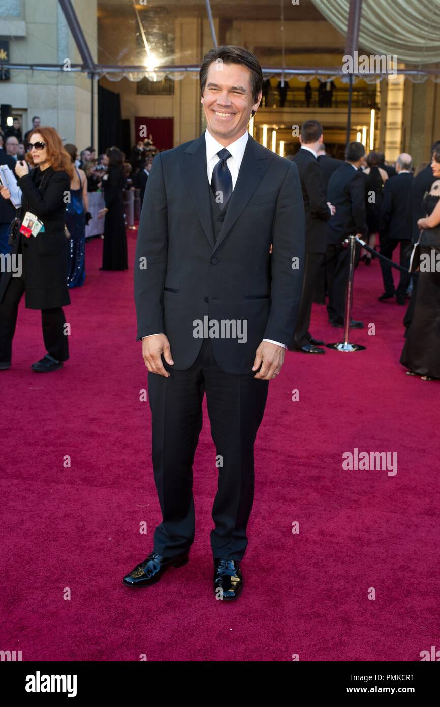 Josh Brolin arrives for the 83rd Annual Academy Awards at the Kodak ...