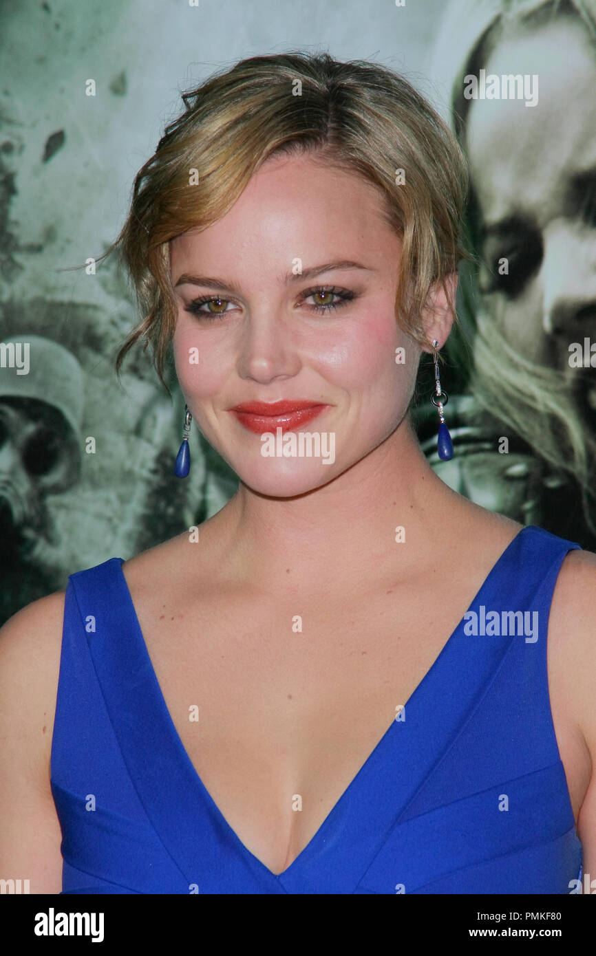 Abbie cornish sucker punch hi-res stock photography and images - Alamy