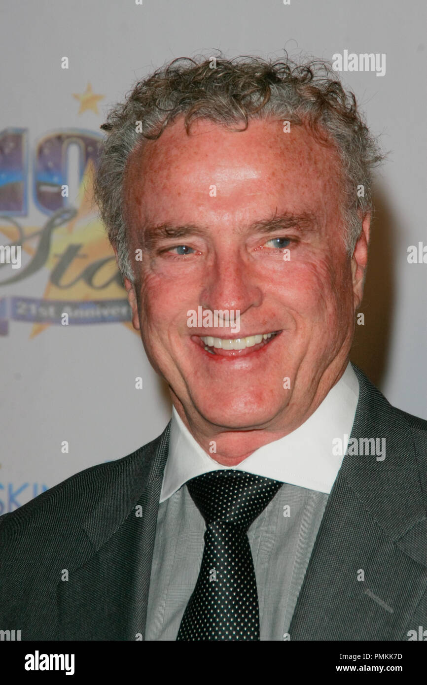 Kevin dobson where hi-res stock photography and images - Alamy