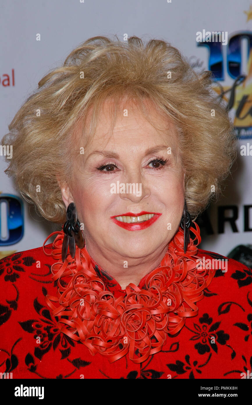 Doris Roberts at the 21st Annual Night of 100 Stars Awards Gala ...