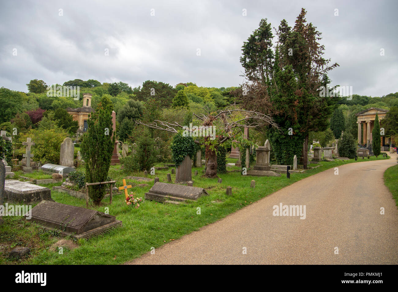 Graves and Headstones at Arnos Vale Cemetery, Bristol UK Stock Photo ...
