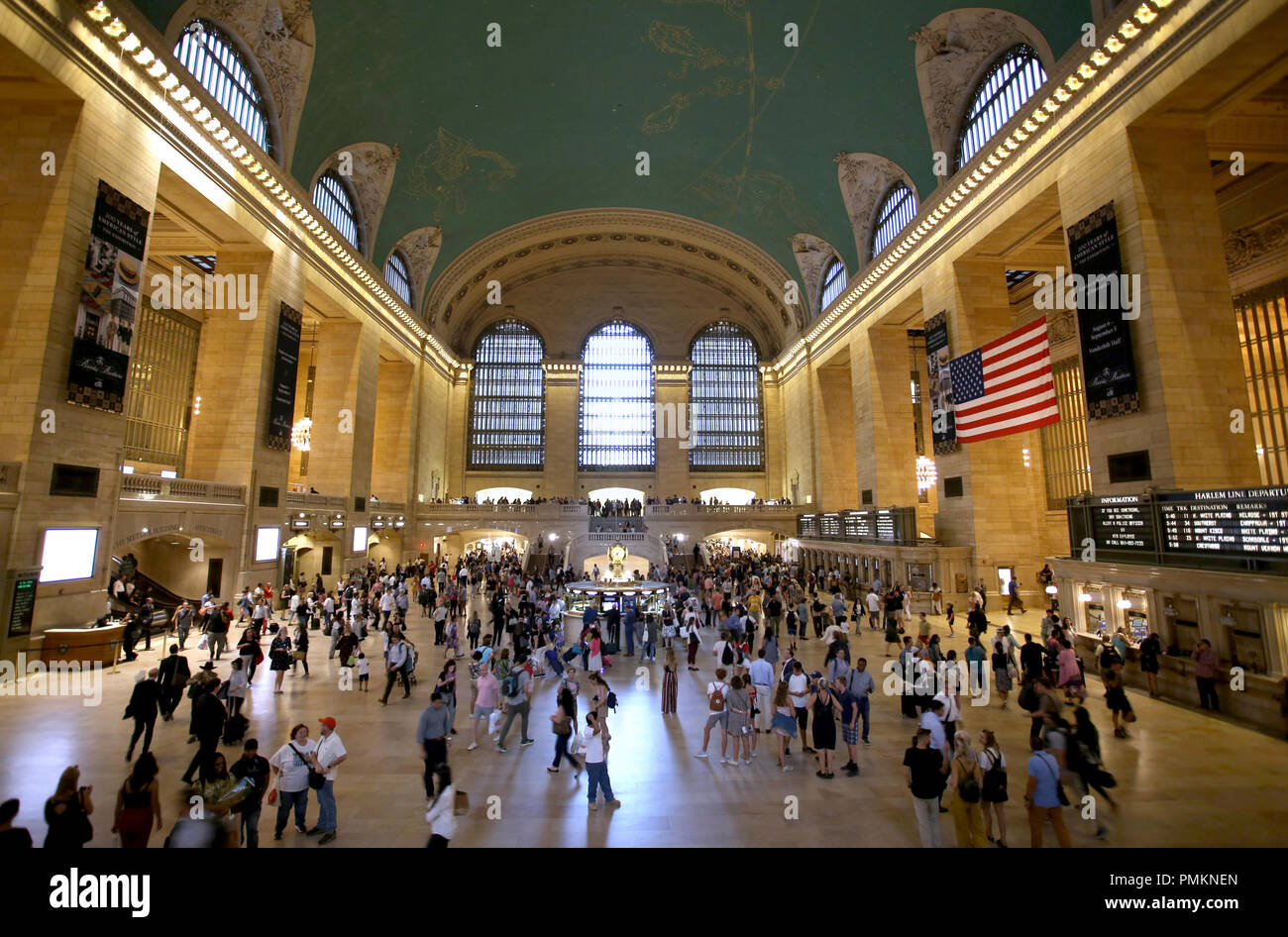 New york city ticket hall motion hi-res stock photography and images ...