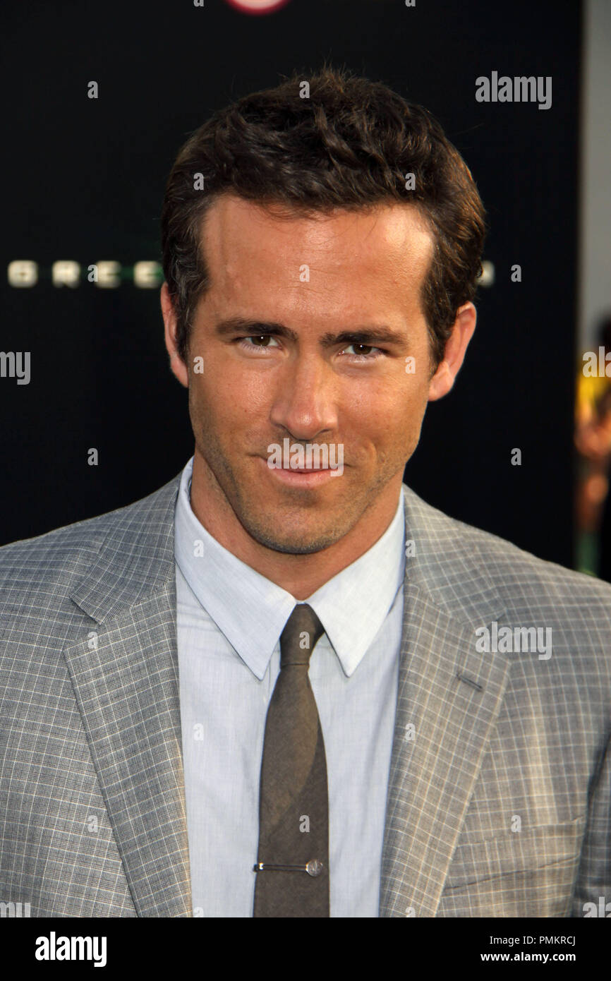 Ryan Reynolds 06/15/2011 "Green Lantern" Premiere @ Grauman's Chinese ...